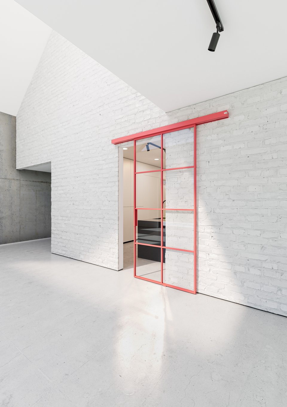 Glass door fittings & Glass partition walls | DORMA-Glas